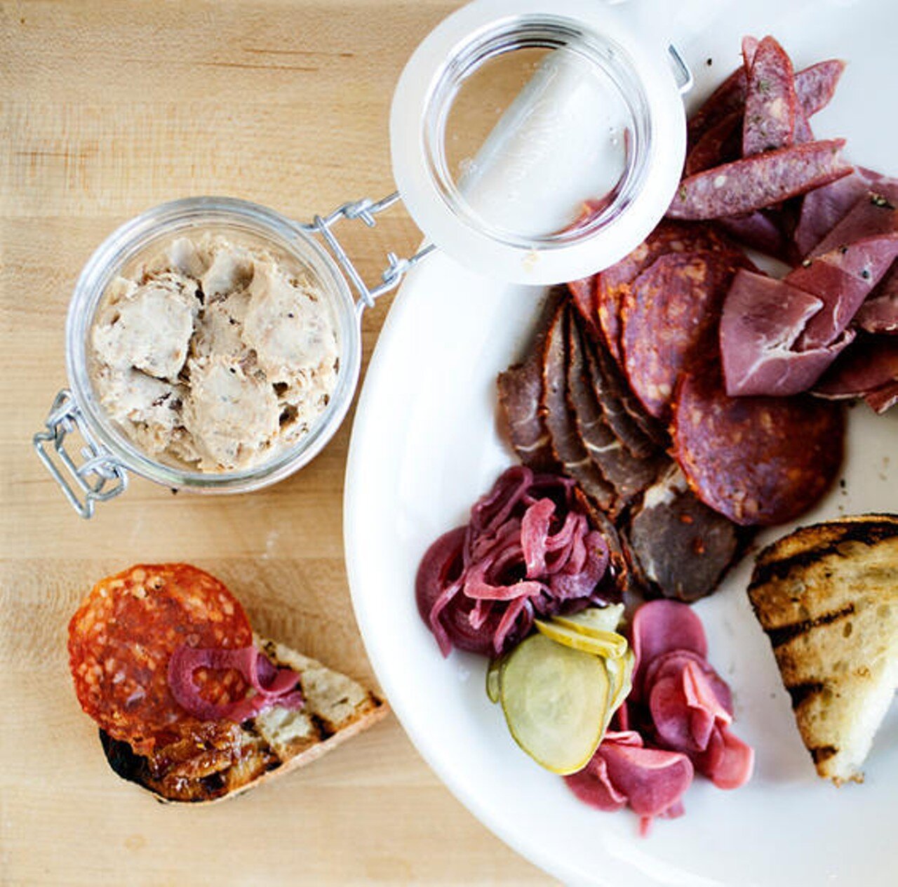 NEIGHBORHOOD SPOTLIGHT: Webster Groves - The Scout Guide