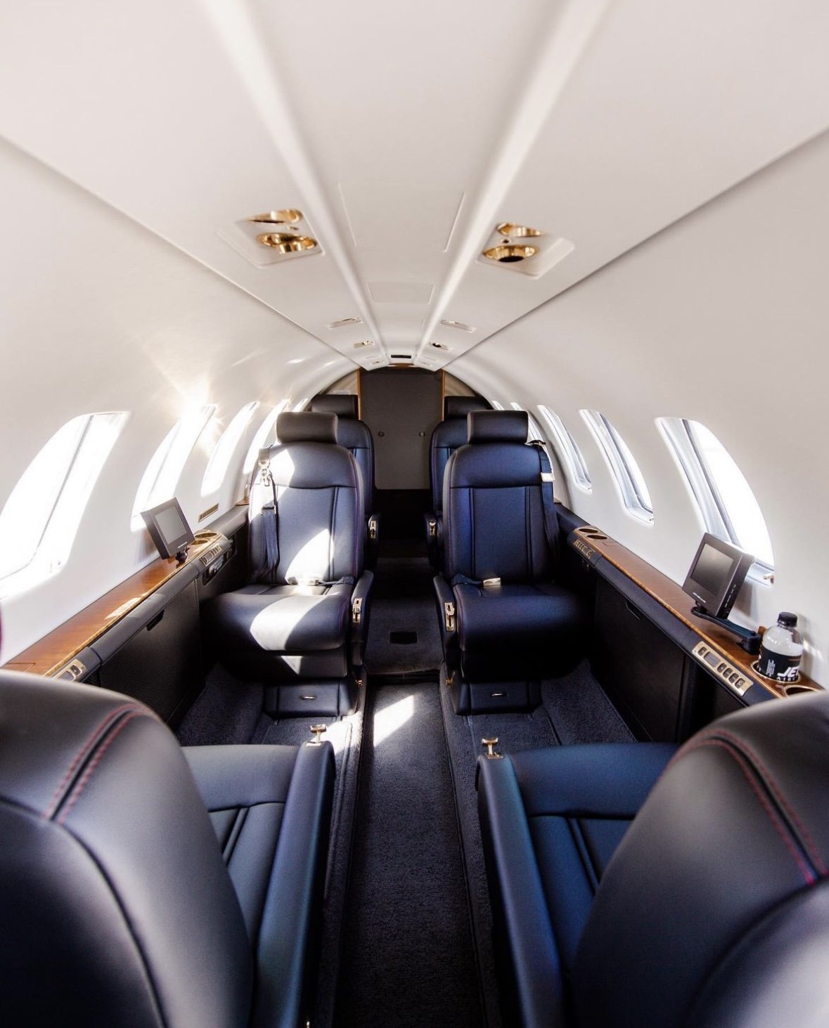 MEMBER SPOTLIGHT: JETT AIRWAYS - The Scout Guide