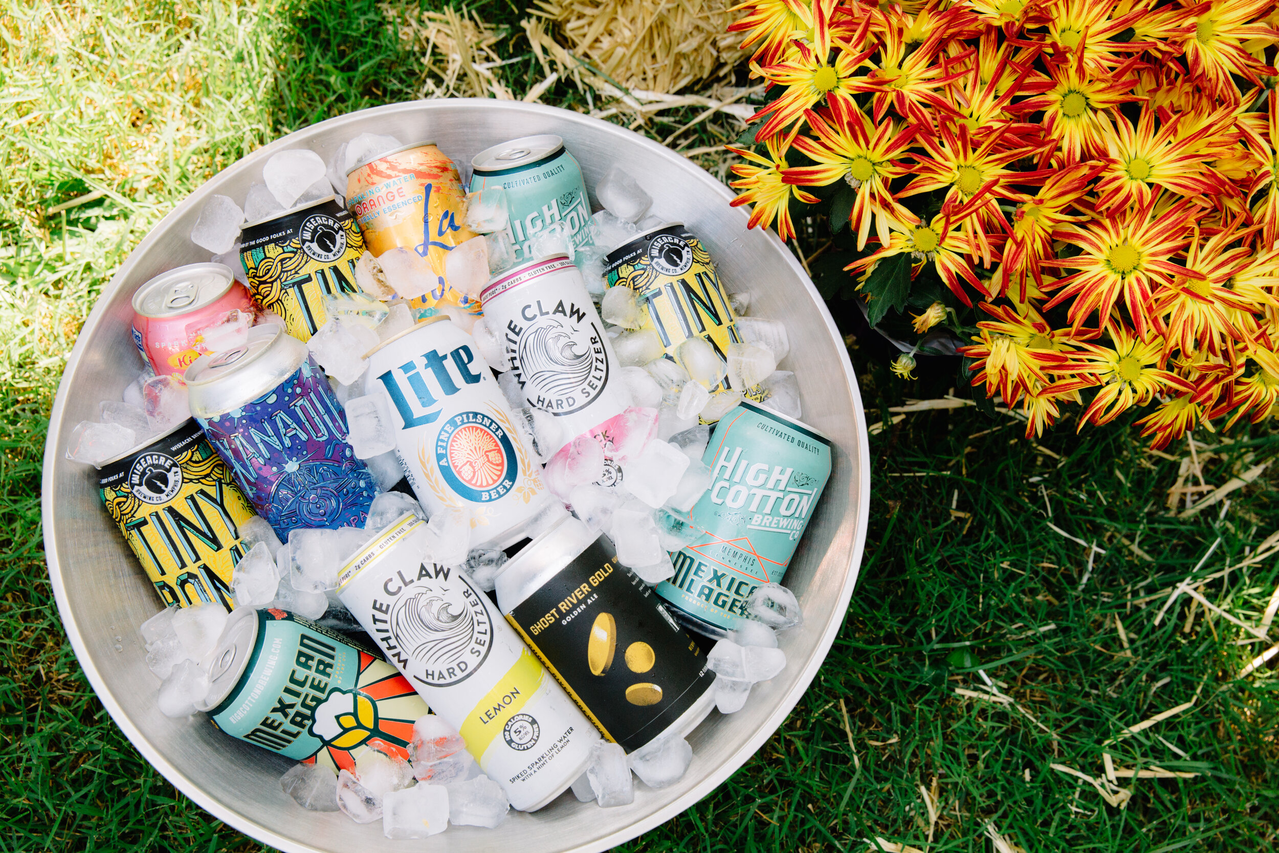 How to Host A Stylish Trunk Tailgate Party - The Scout Guide