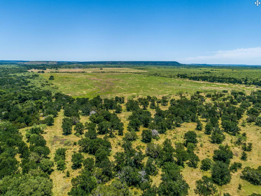 Wide Open Spaces: 4 Dreamy Ranch Listings - The Scout Guide