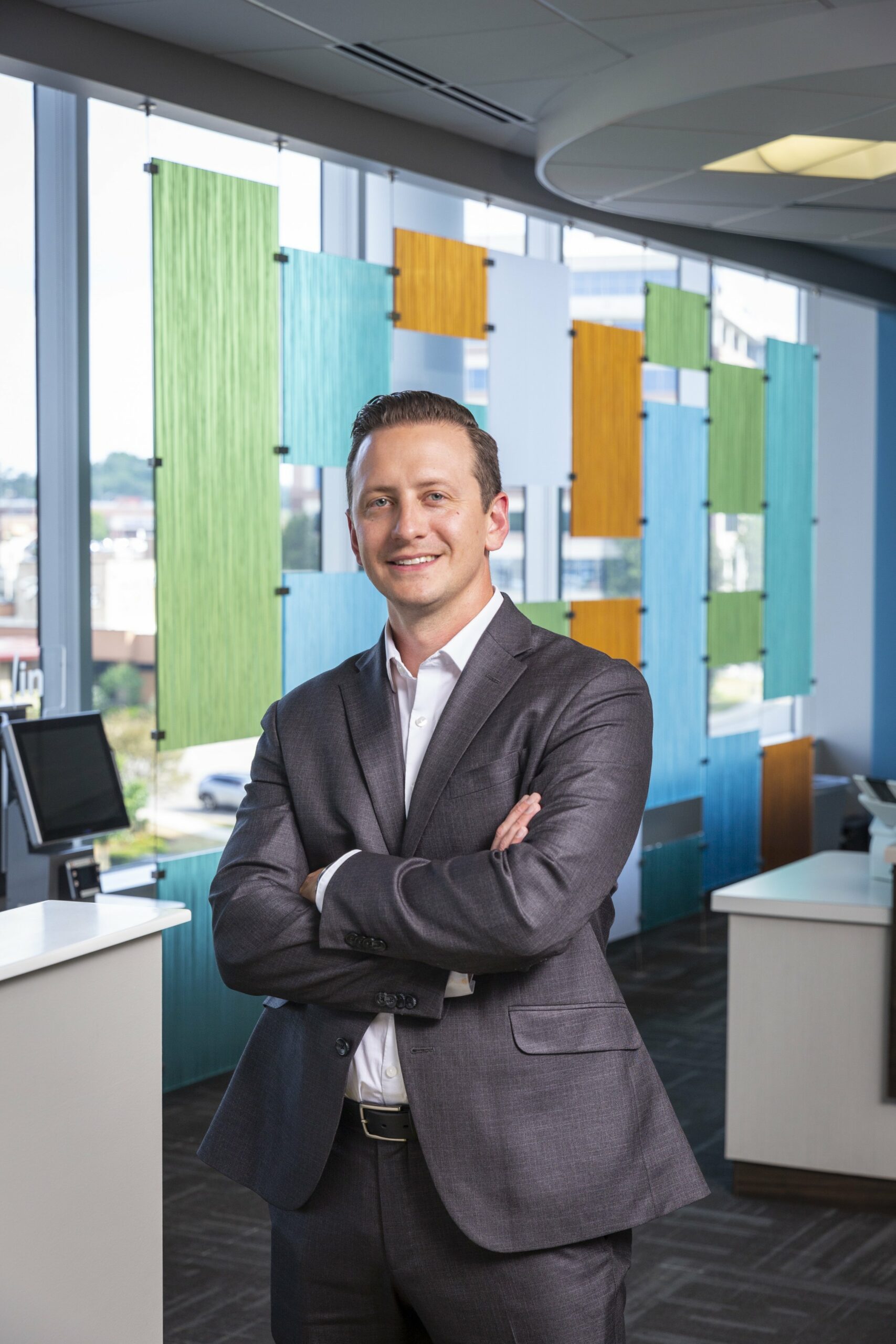 Scoliosis and spinal deformity surgery at Mayfield Brain & Spine - The ...