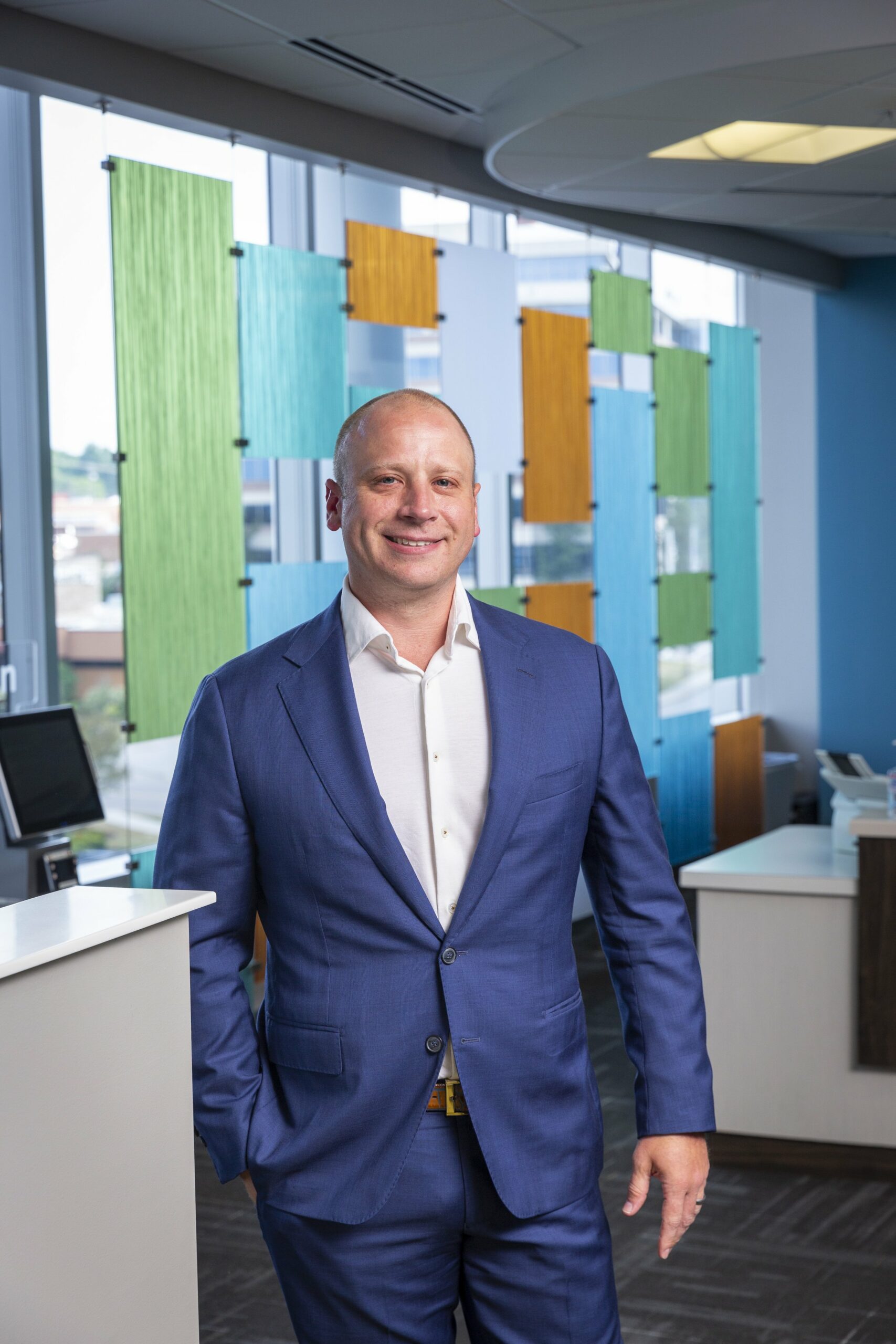 Scoliosis and spinal deformity surgery at Mayfield Brain & Spine - The ...