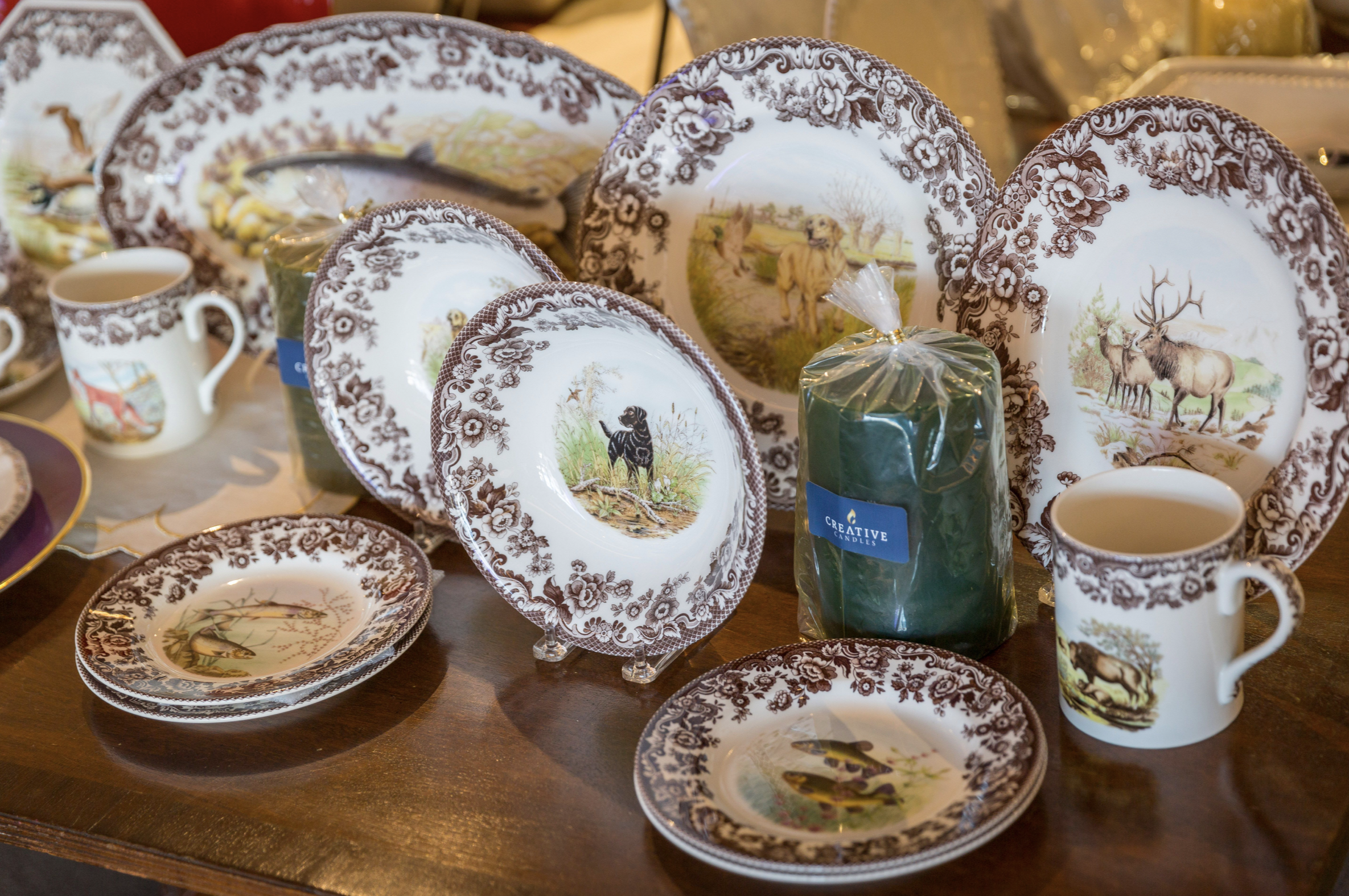 Tablescape Tips to Wow Your Thanksgiving Guests - The Scout Guide