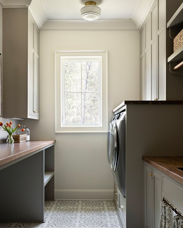 FLUFF & FOLD: 20 LOVELY LAUNDRY ROOMS - The Scout Guide