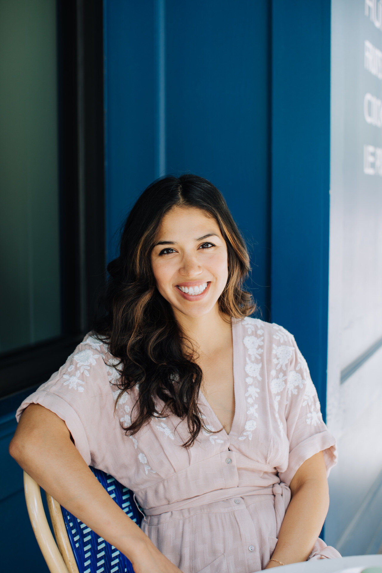 WHAT’S IN HER BAG: SARA HUSSEY PUBLIC RELATIONS - The Scout Guide
