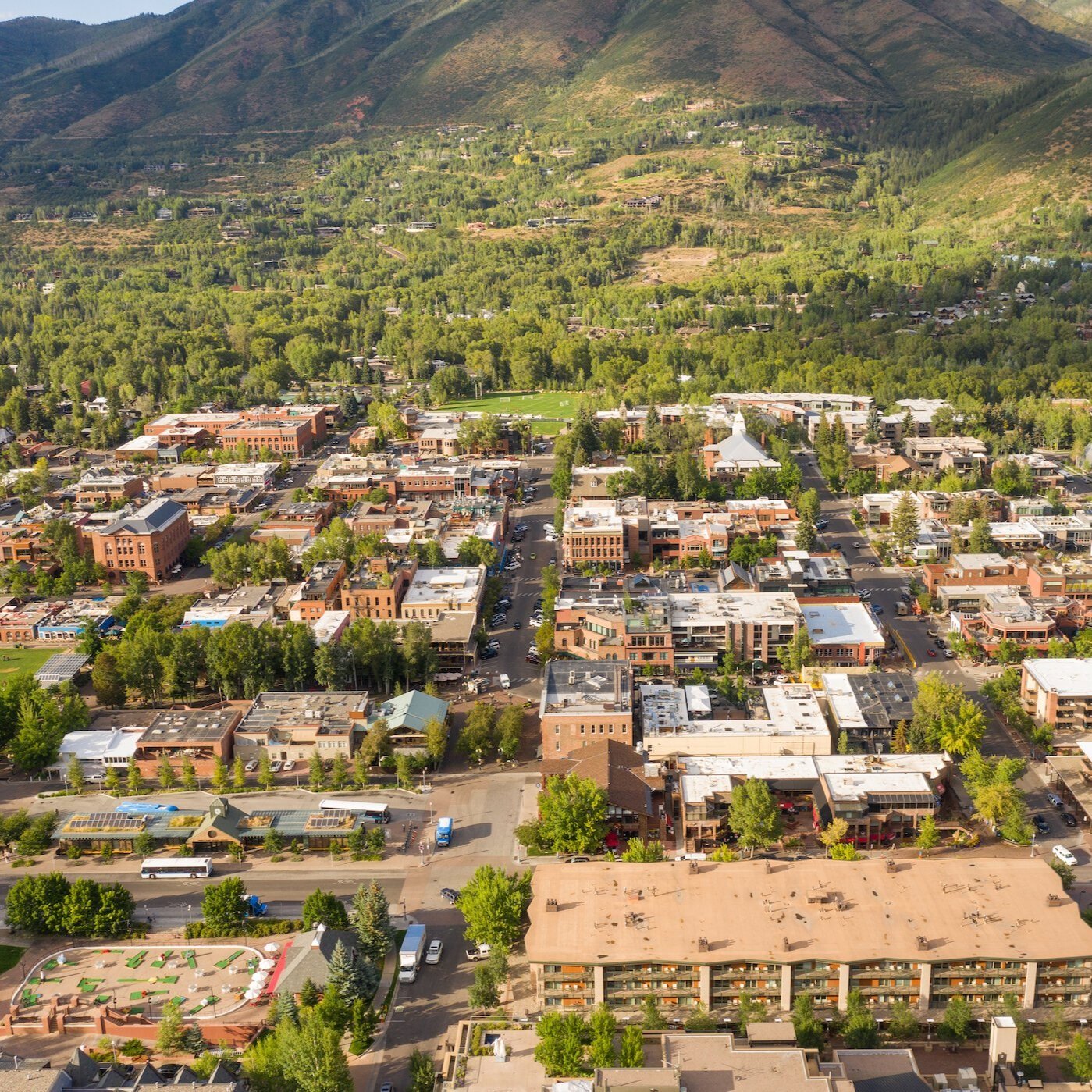 Aspen Wedding Trends for 2023 - The Scout Guide