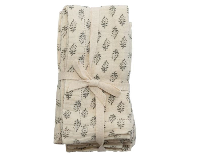 Pattern Play: 39 Pieces That Add Punch to Your Table - The Scout Guide