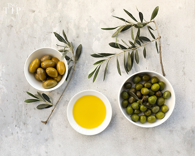 An Expert’s Guide to Selecting—and Savoring—Olive Oil - The Scout Guide
