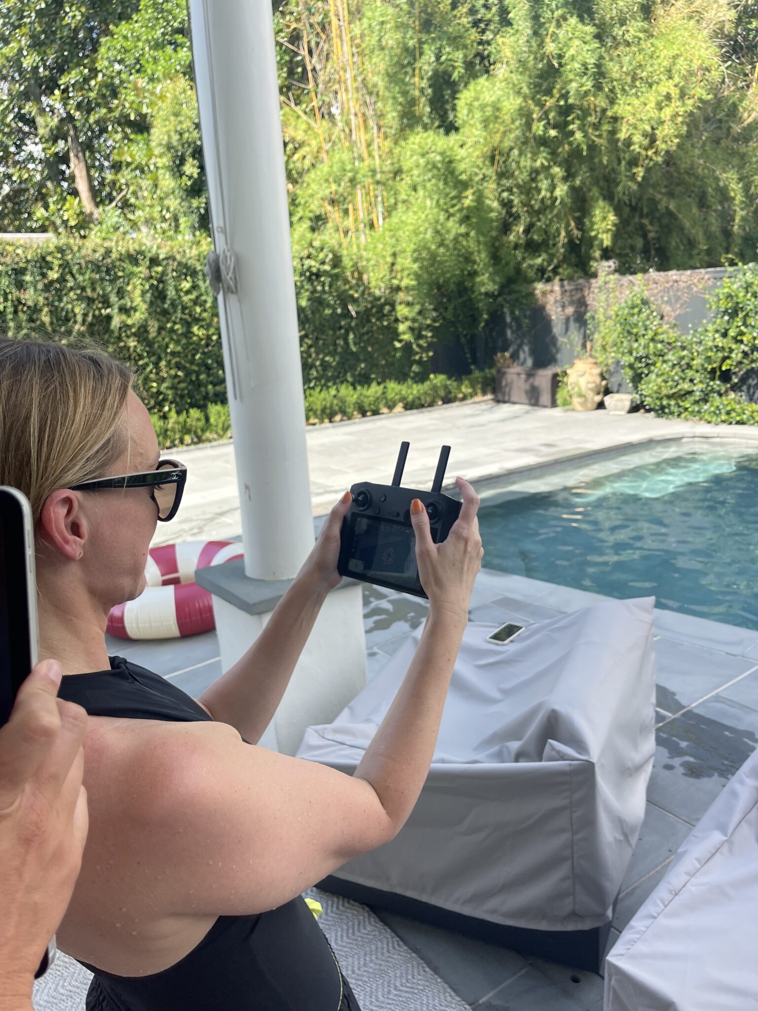 An Underwater Photography Session with Olivia Grey Pritchard ...