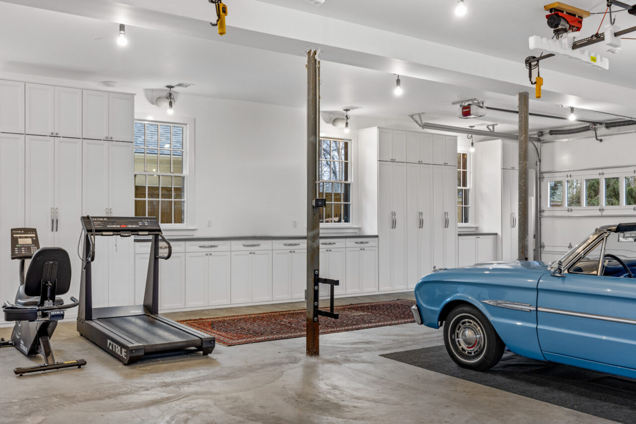 Garage Goals: Turn Clutter into Comfort with Saint Louis Closet Co ...