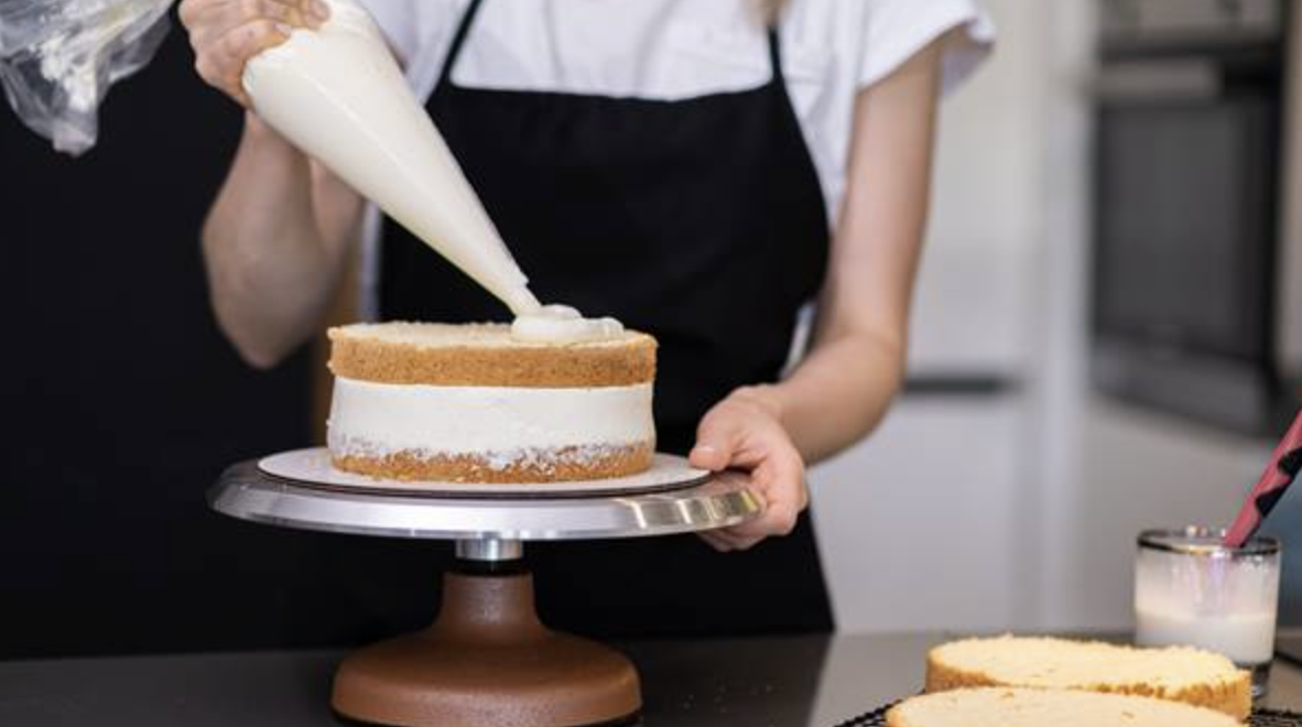 Love in Layers: Valentine’s Day Cake Decorating - The Scout Guide