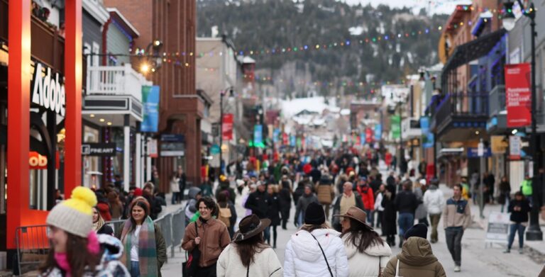 WHAT TO WEAR TO THE SUNDANCE FILM FESTIVAL - The Scout Guide